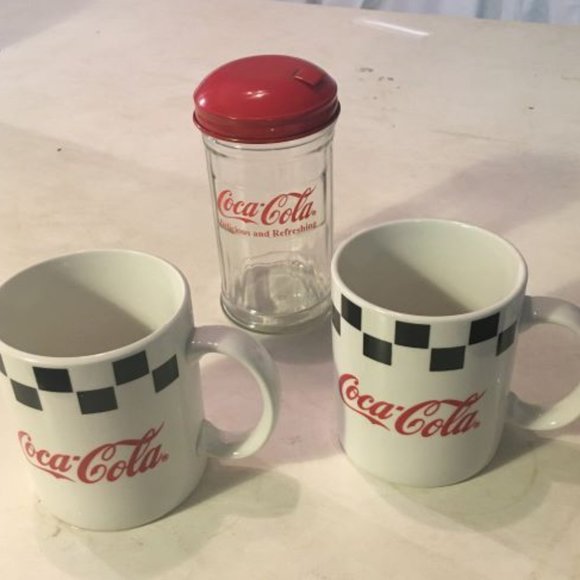 Kitchen | Vintage Coca Cola Coffee Mugs And Sugar Dispenser Corner Cafe ...